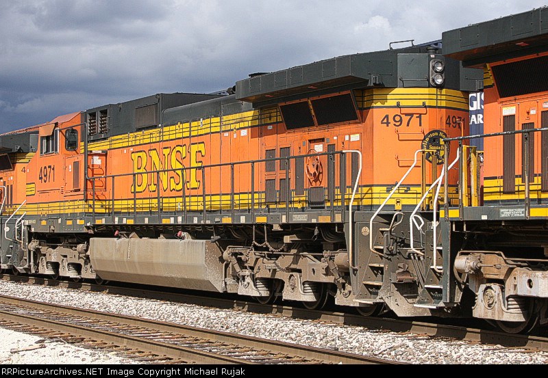 BNSF 4971